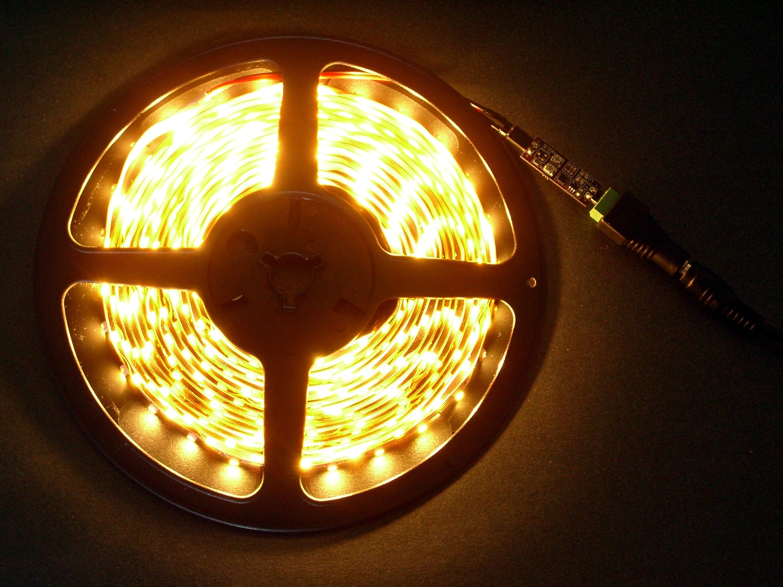 Tiny LED-strip PWM controller from madworm on Tindie